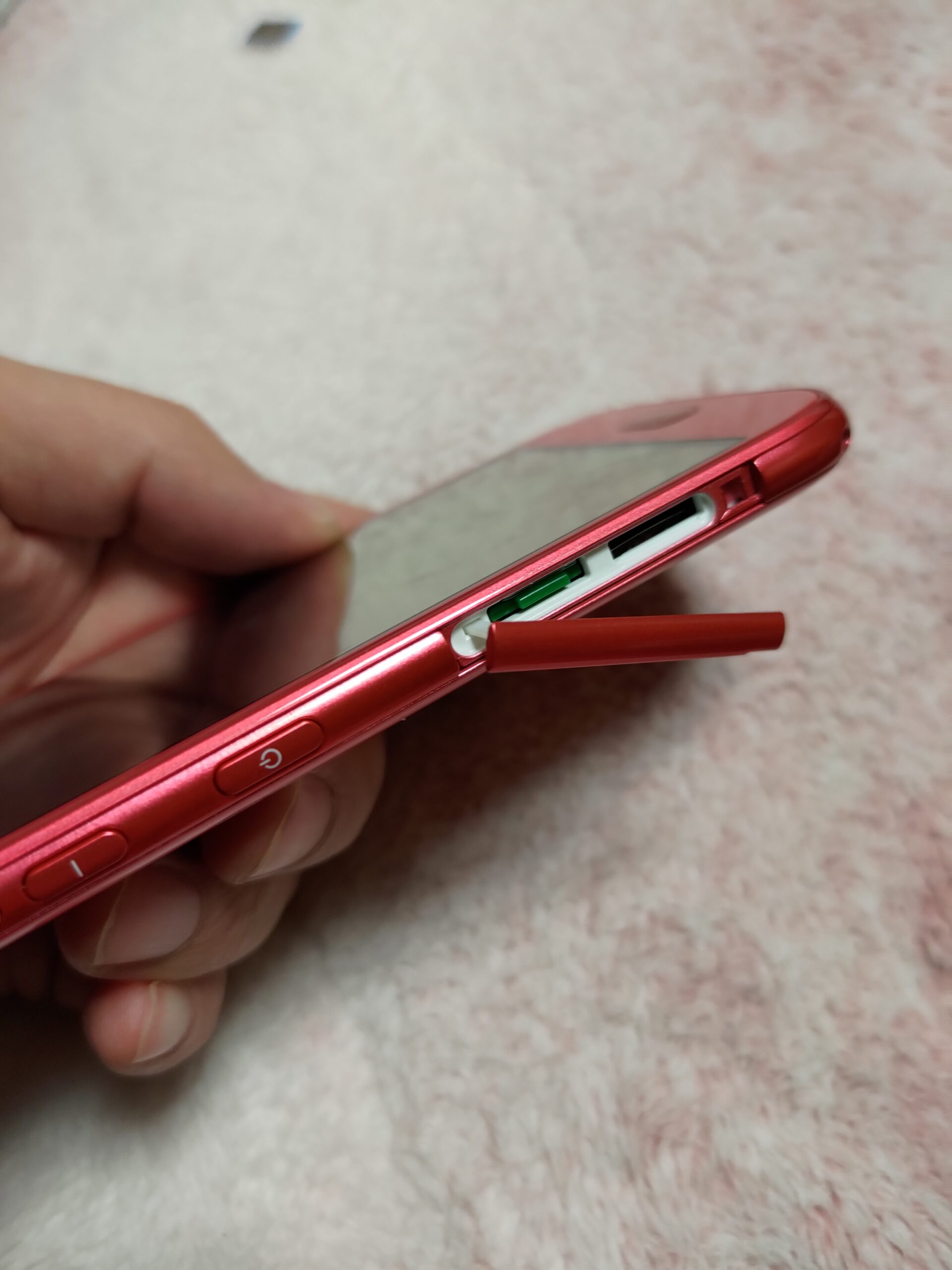 らくらくスマートフォン〈F-42A〉で日本通信SIMが使えたから月300円になった話【ドコモからならSIMロック解除不要で乗換え可能】 - しんすまぶろぐ